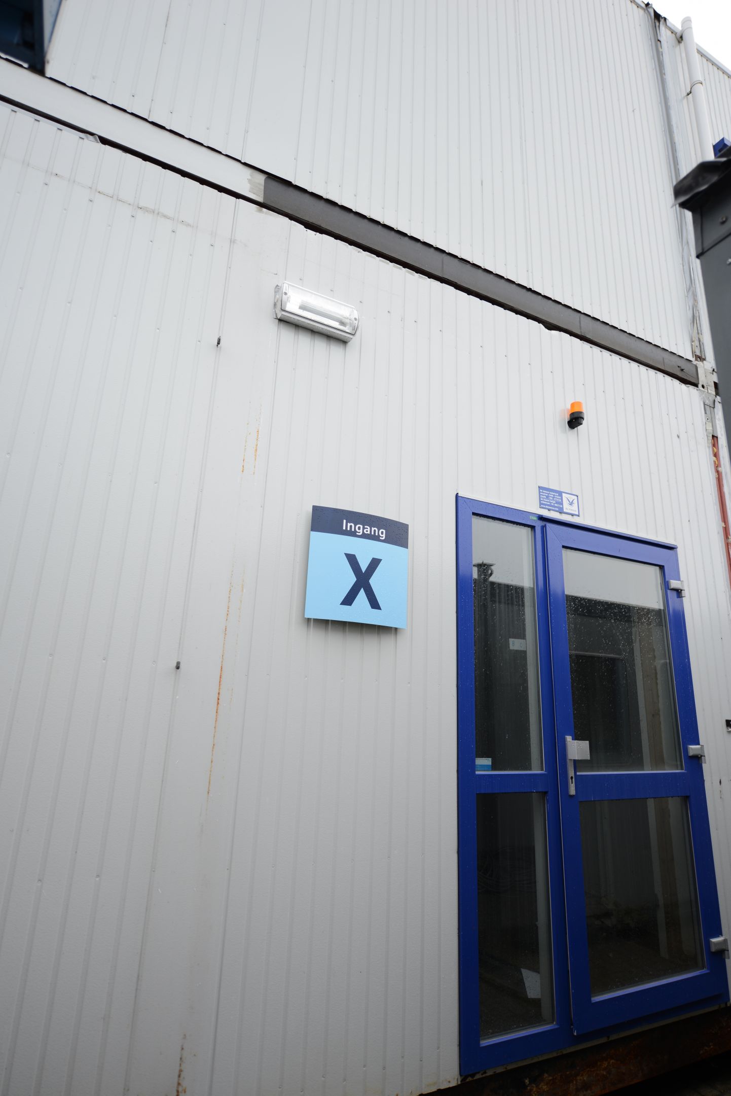 De Meeuw (gebouw) - Primakabin